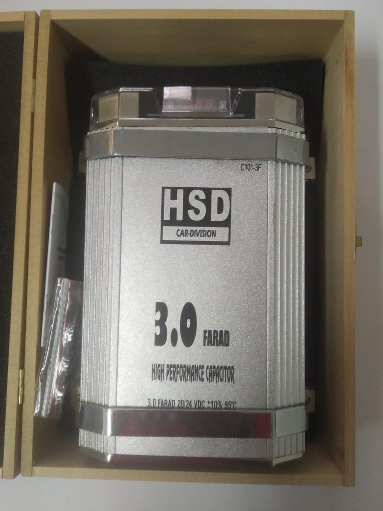 CAPACITADOR DE CAR AUDIO 3 FARADIO - SONIDOAFM